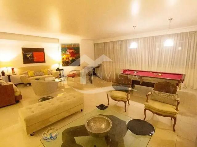 Apartamento para Venda em Rio de Janeiro/RJ Copacabana 5 Quartos