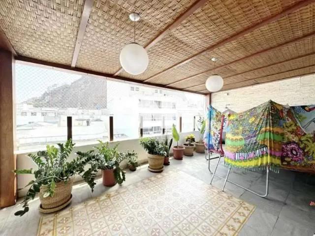 Apartamento para Venda em Rio de Janeiro/RJ Copacabana 5 Quartos