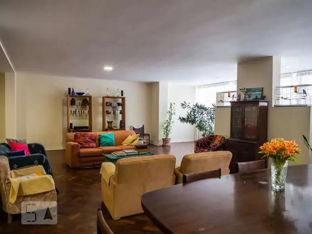 Apartamento para Venda em Rio de Janeiro/RJ Copacabana 5 Quartos