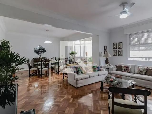 Apartamento para Venda em Rio de Janeiro/RJ Copacabana 5 Quartos