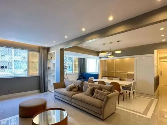 Apartamento para Venda em Rio de Janeiro/RJ Copacabana 5 Quartos
