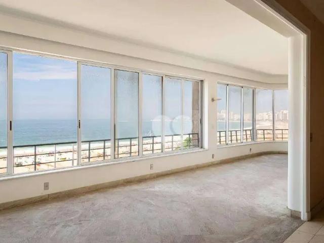 Apartamento para Venda em Rio de Janeiro/RJ Copacabana 5 Quartos