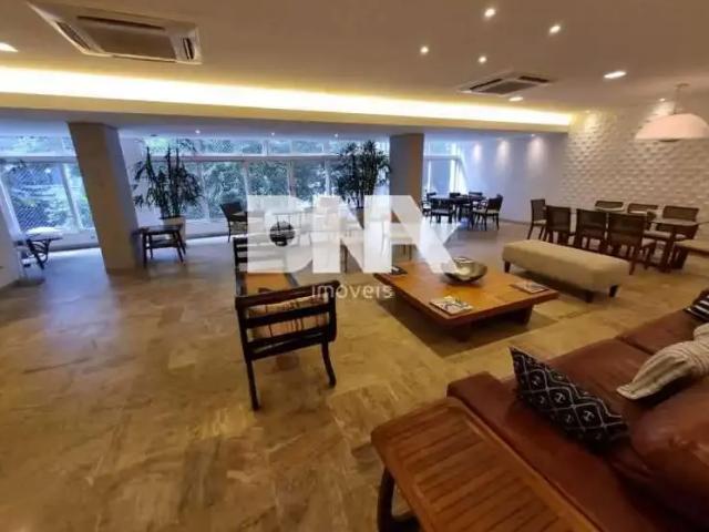Apartamento para Venda em Rio de Janeiro/RJ Copacabana 5 Quartos