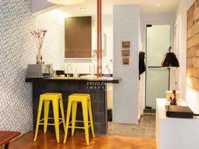 Apartamento para Venda em Rio de Janeiro/RJ Copacabana 1 Quartos