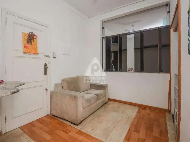 Apartamento para Venda em Rio de Janeiro/RJ Copacabana 1 Quartos