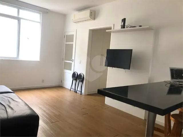 Apartamento para Venda em Rio de Janeiro/RJ Copacabana 1 Quartos