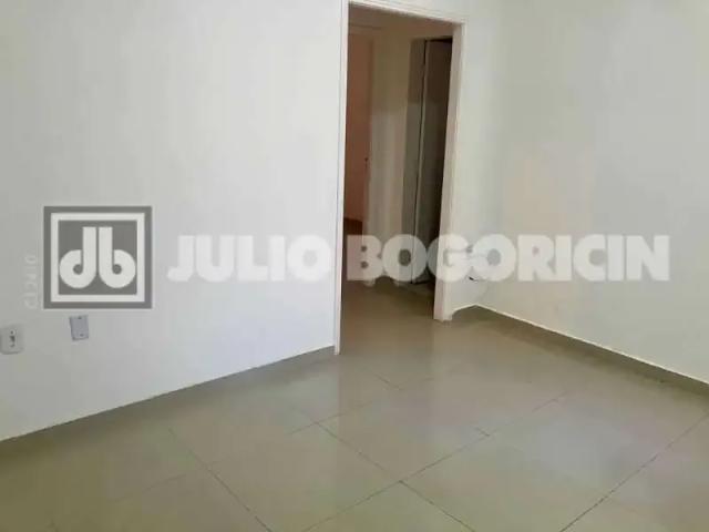 Apartamento para Venda em Rio de Janeiro/RJ Copacabana 2 Quartos