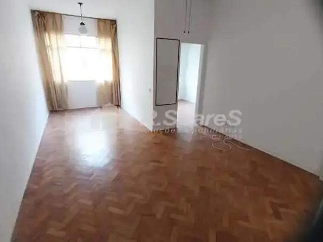 Apartamento para Venda em Rio de Janeiro/RJ Copacabana 2 Quartos