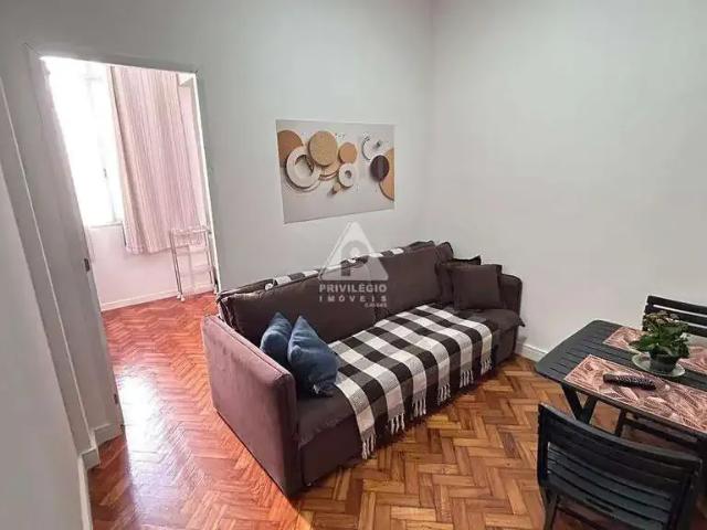 Apartamento para Venda em Rio de Janeiro/RJ Copacabana 2 Quartos