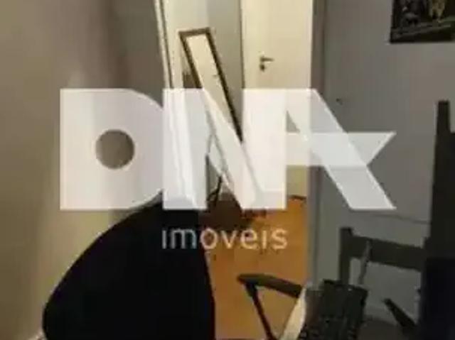 Apartamento para Venda em Rio de Janeiro/RJ Copacabana 2 Quartos
