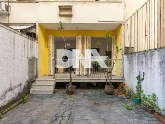 Apartamento para Venda em Rio de Janeiro/RJ Copacabana 2 Quartos