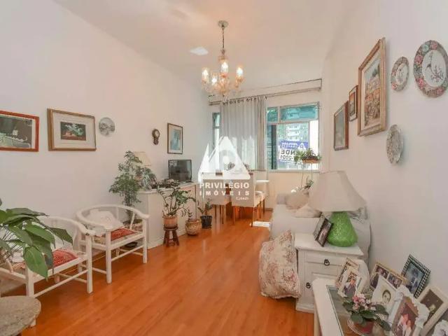 Apartamento para Venda em Rio de Janeiro/RJ Copacabana 2 Quartos