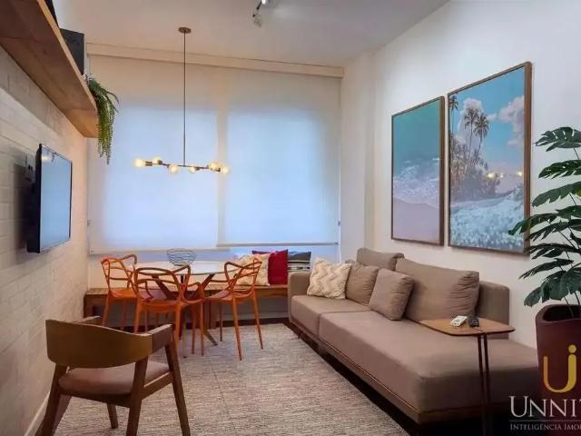 Apartamento para Venda em Rio de Janeiro/RJ Copacabana 2 Quartos
