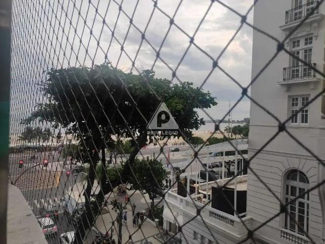 Apartamento para Venda em Rio de Janeiro/RJ Copacabana 2 Quartos