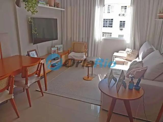 Apartamento para Venda em Rio de Janeiro/RJ Copacabana 2 Quartos