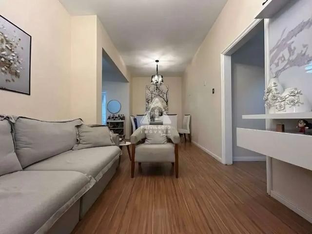 Apartamento para Venda em Rio de Janeiro/RJ Copacabana 2 Quartos