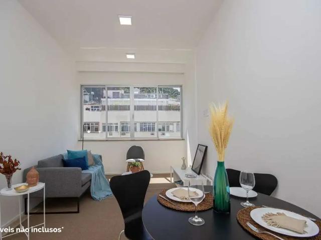 Apartamento para Venda em Rio de Janeiro/RJ Copacabana 2 Quartos