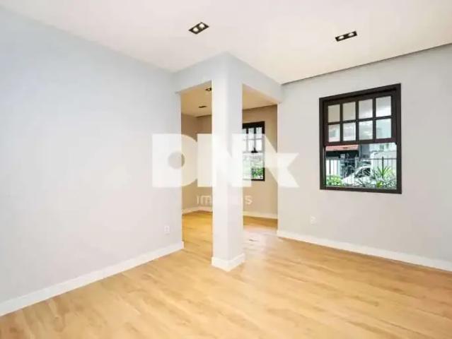 Apartamento para Venda em Rio de Janeiro/RJ Copacabana 2 Quartos