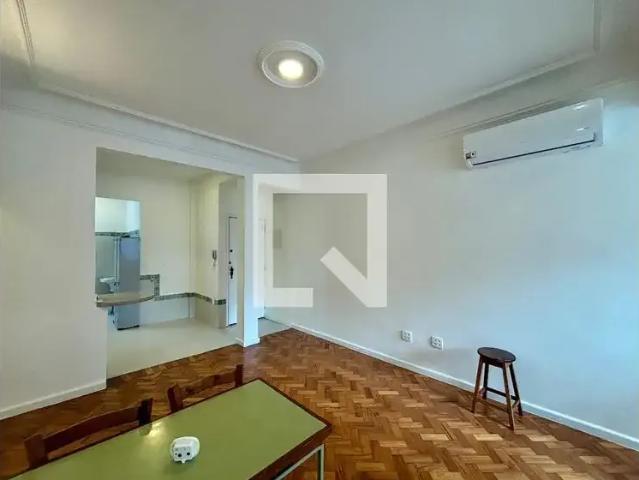 Apartamento para Venda em Rio de Janeiro/RJ Copacabana 2 Quartos