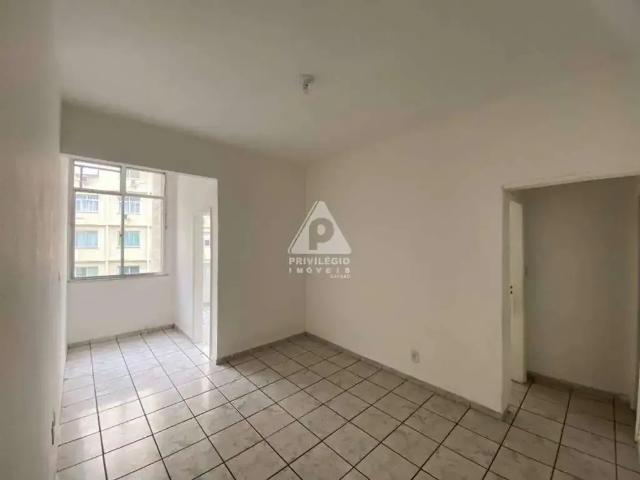 Apartamento para Venda em Rio de Janeiro/RJ Copacabana 2 Quartos