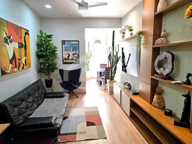 Apartamento para Venda em Rio de Janeiro/RJ Copacabana 2 Quartos