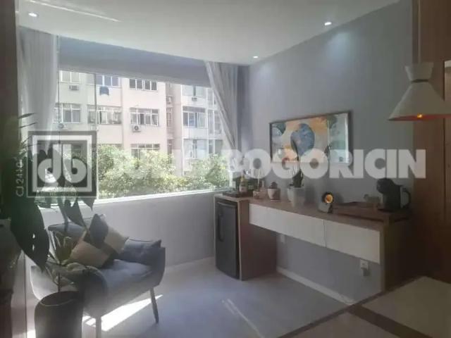 Apartamento para Venda em Rio de Janeiro/RJ Copacabana 2 Quartos