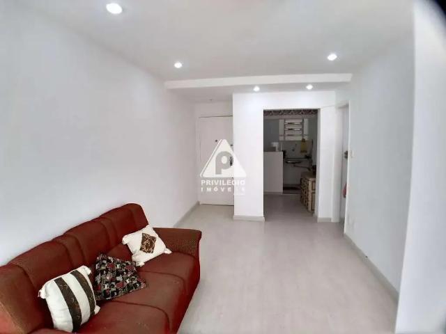 Apartamento para Venda em Rio de Janeiro/RJ Copacabana 2 Quartos