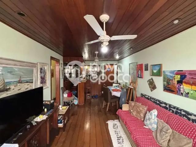 Apartamento para Venda em Rio de Janeiro/RJ Copacabana 2 Quartos