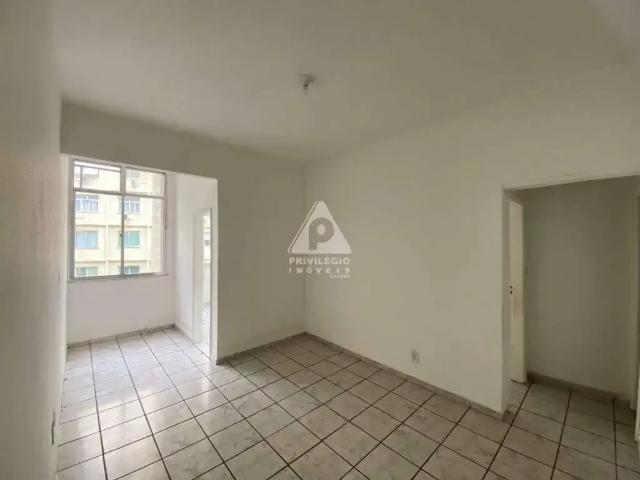 Apartamento para Venda em Rio de Janeiro/RJ Copacabana 2 Quartos