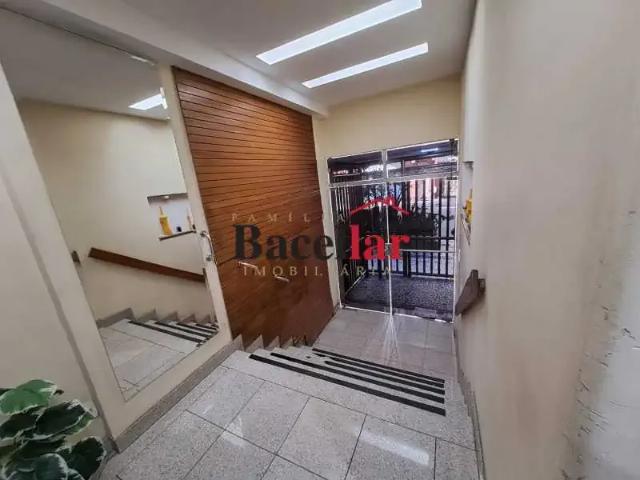 Apartamento para Venda em Rio de Janeiro/RJ Copacabana 2 Quartos