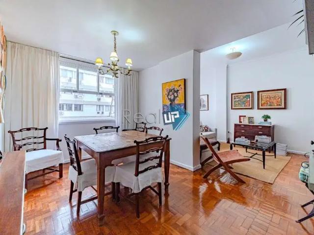 Apartamento para Venda em Rio de Janeiro/RJ Copacabana 2 Quartos