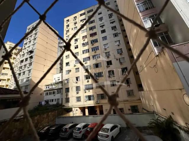 Apartamento para Venda em Rio de Janeiro/RJ Copacabana 2 Quartos