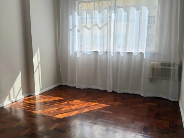 Apartamento para Venda em Rio de Janeiro/RJ Copacabana 2 Quartos