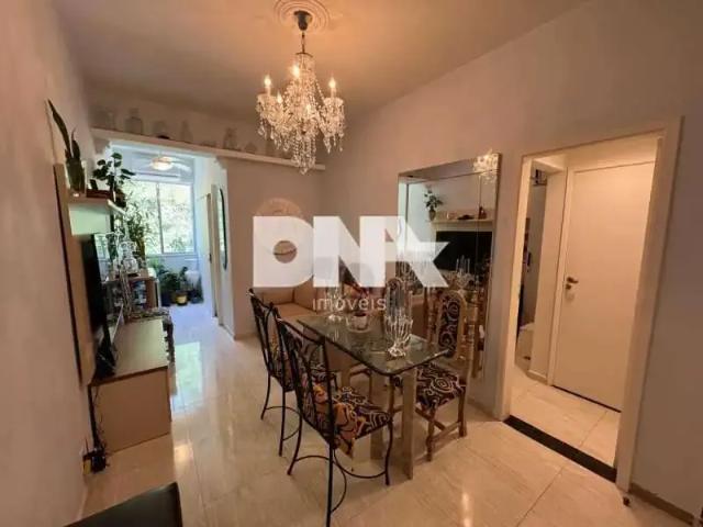 Apartamento para Venda em Rio de Janeiro/RJ Copacabana 2 Quartos