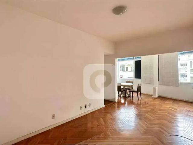 Apartamento para Venda em Rio de Janeiro/RJ Copacabana 2 Quartos