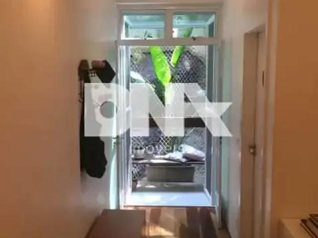 Apartamento para Venda em Rio de Janeiro/RJ Copacabana 2 Quartos