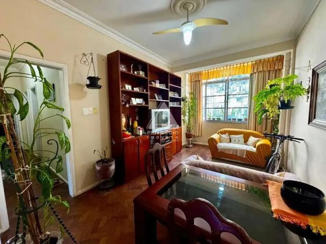 Apartamento para Venda em Rio de Janeiro/RJ Copacabana 2 Quartos