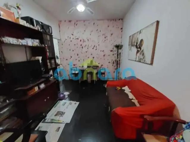 Apartamento para Venda em Rio de Janeiro/RJ Copacabana 2 Quartos