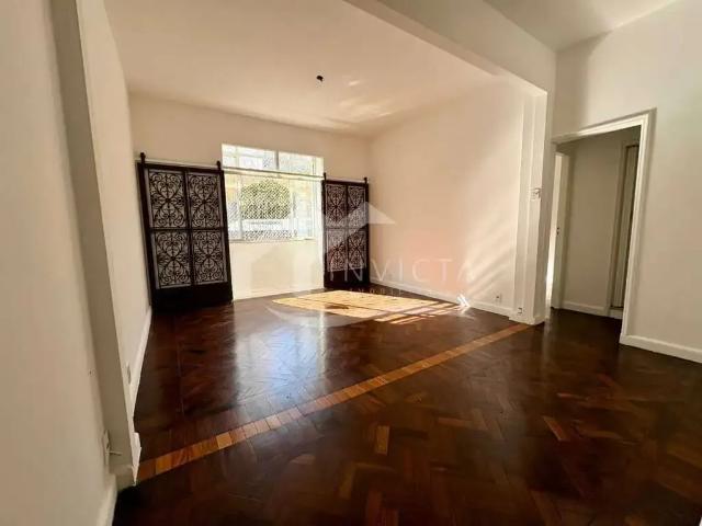 Apartamento para Venda em Rio de Janeiro/RJ Copacabana 2 Quartos