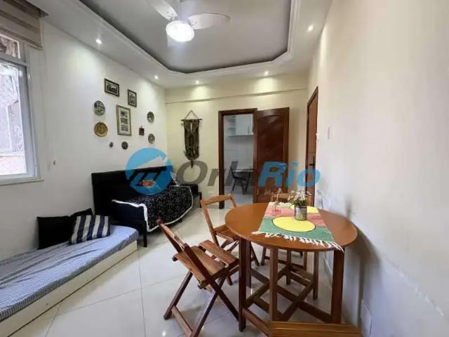 Apartamento para Venda em Rio de Janeiro/RJ Copacabana 2 Quartos