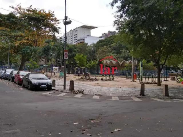 Apartamento para Venda em Rio de Janeiro/RJ Copacabana 2 Quartos
