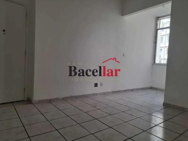 Apartamento para Venda em Rio de Janeiro/RJ Copacabana 2 Quartos