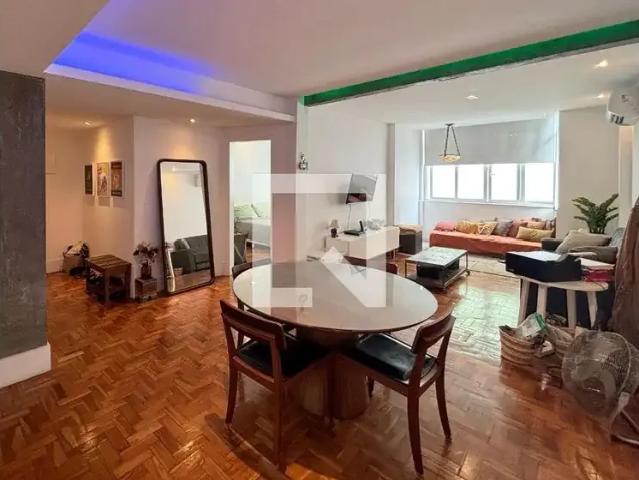Apartamento para Venda em Rio de Janeiro/RJ Copacabana 2 Quartos