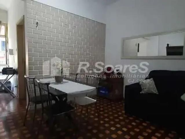 Apartamento para Venda em Rio de Janeiro/RJ Copacabana 2 Quartos