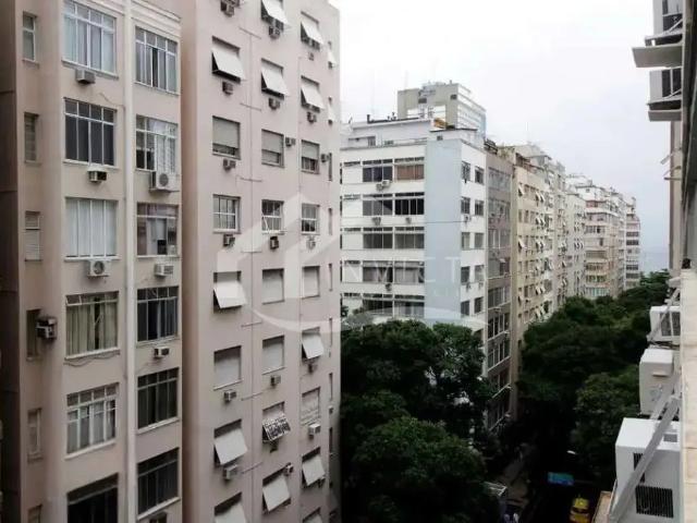 Apartamento para Venda em Rio de Janeiro/RJ Copacabana 2 Quartos