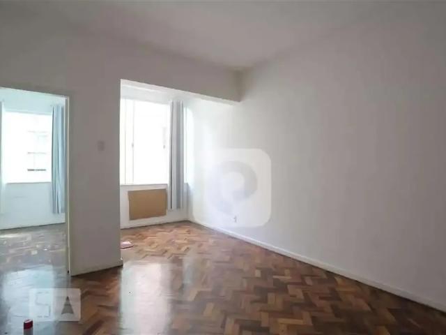 Apartamento para Venda em Rio de Janeiro/RJ Copacabana 2 Quartos