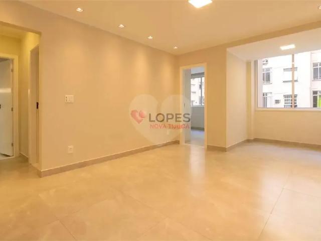 Apartamento para Venda em Rio de Janeiro/RJ Copacabana 2 Quartos