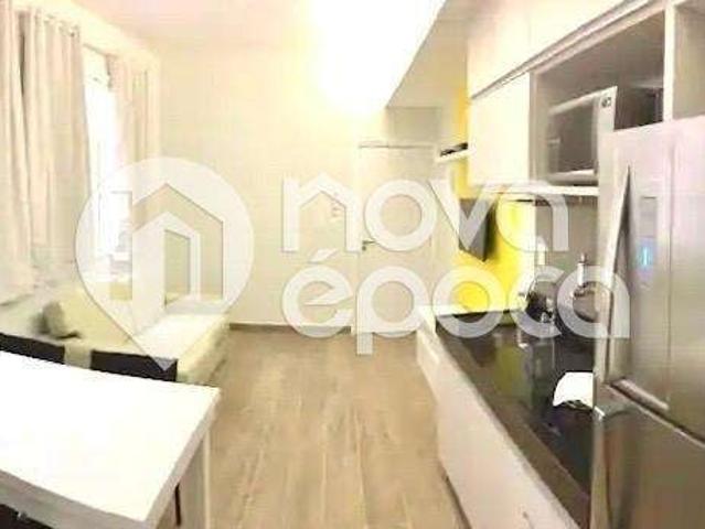 Apartamento para Venda em Rio de Janeiro/RJ Copacabana 2 Quartos
