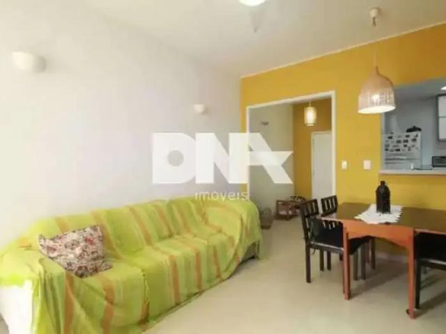 Apartamento para Venda em Rio de Janeiro/RJ Copacabana 2 Quartos