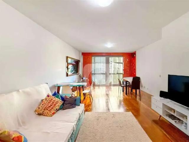 Apartamento para Venda em Rio de Janeiro/RJ Copacabana 2 Quartos